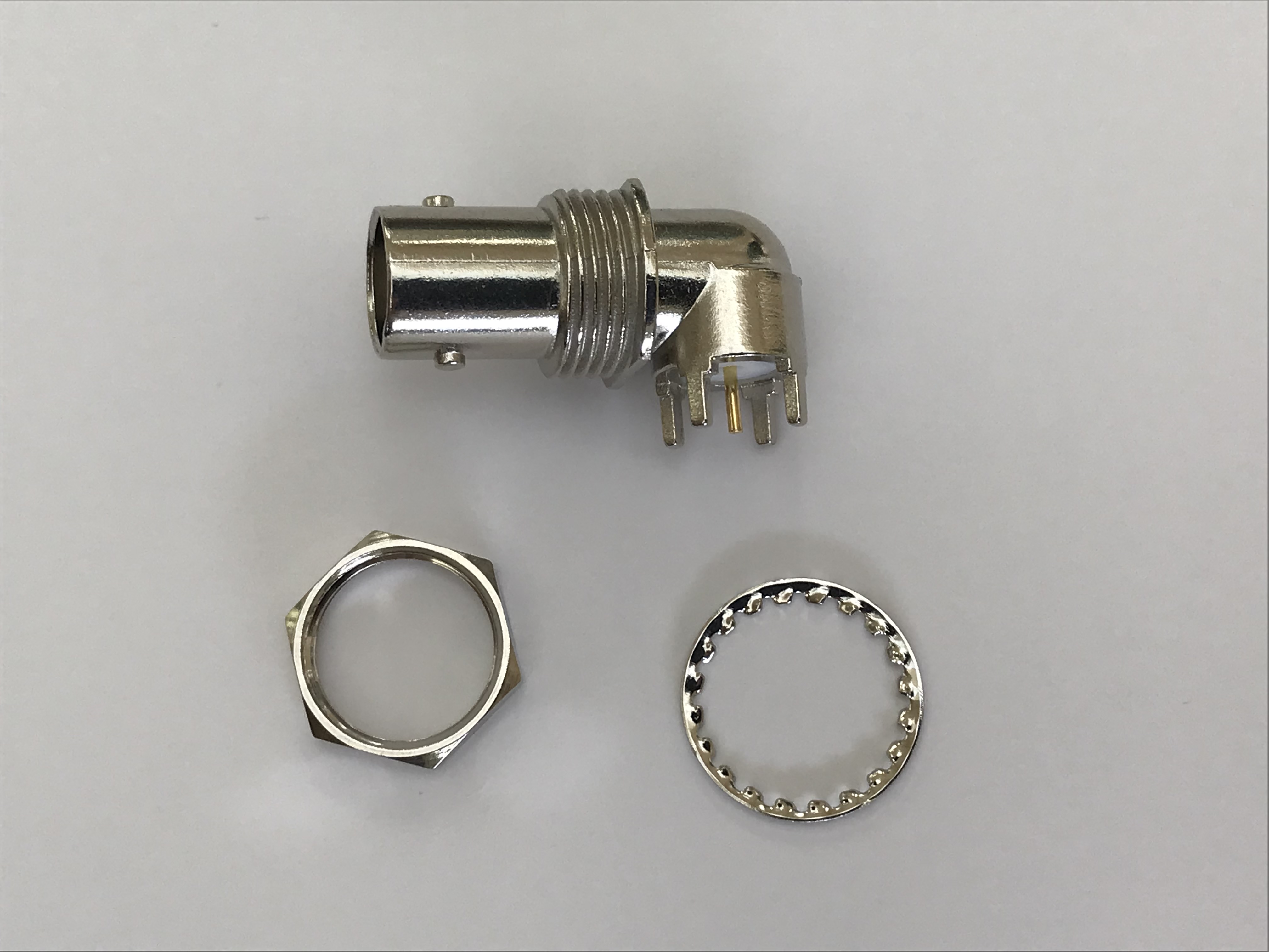 High Performance Low Profile BNC female. R/A PCB mount | Duplex CSA